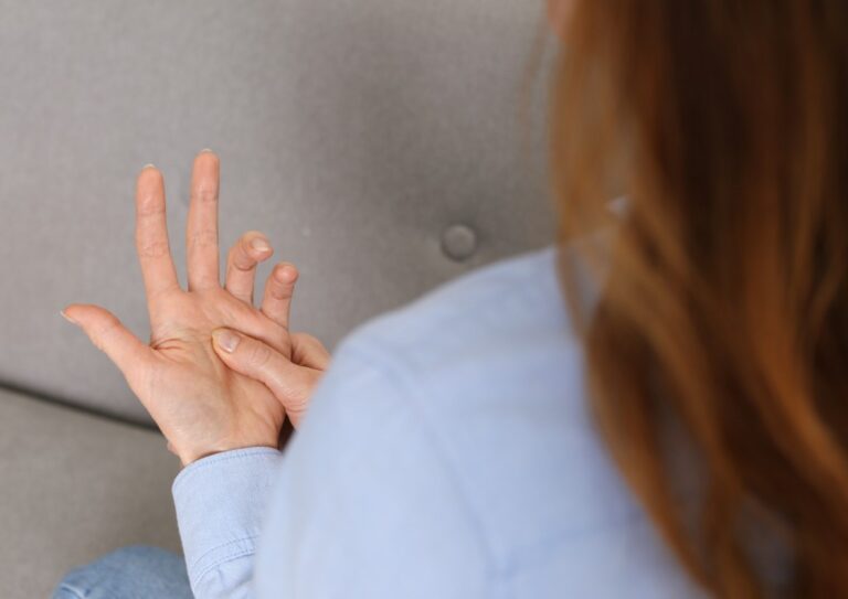 Trigger Finger| Causes, Symptoms & Treatment Options